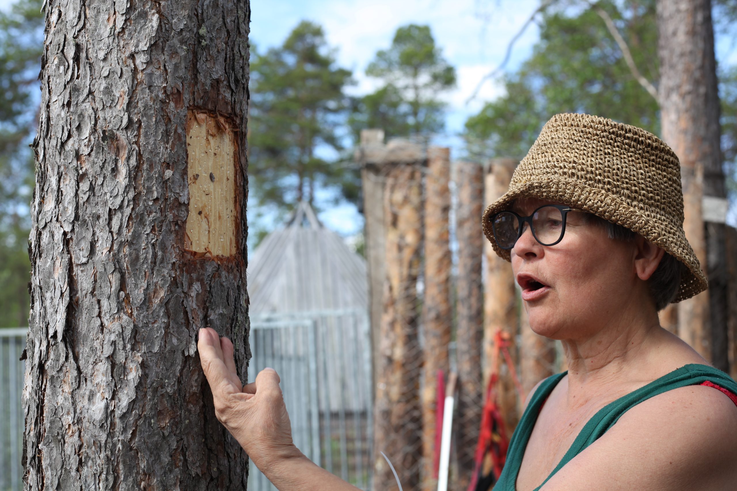 Barkeverksted / Bark workshop – Pikene på Broen